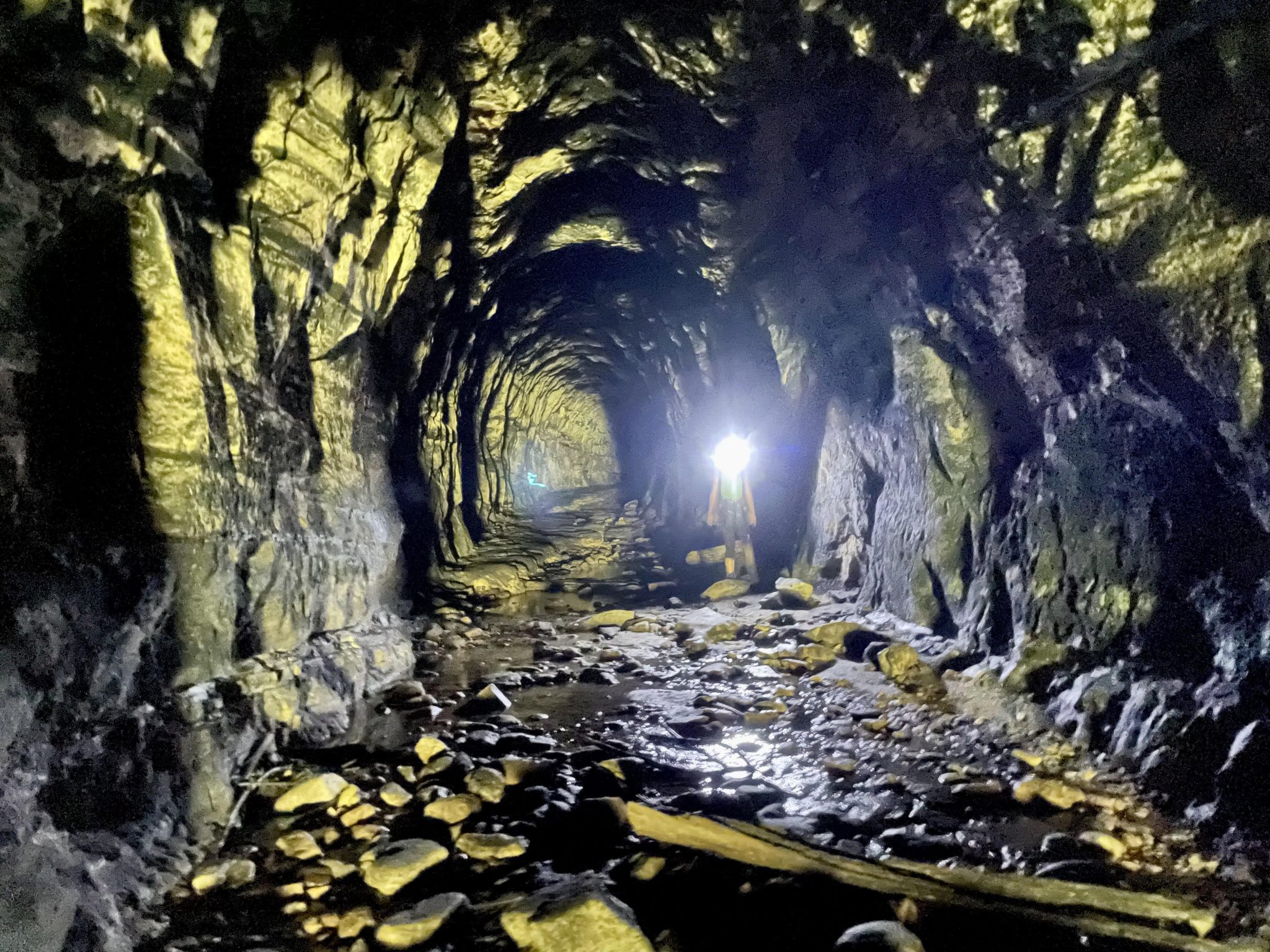 The Glow Worm Tunnel Marathon Weekend – Seven Valleys Tourism
